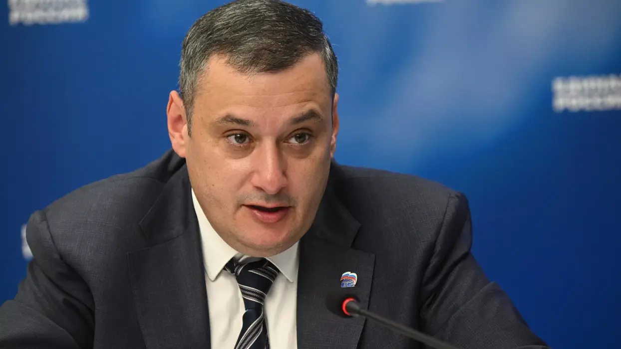 Александр Хинштейн назвал свой диагноз после ДТП: «Не смертельно» ️ ...